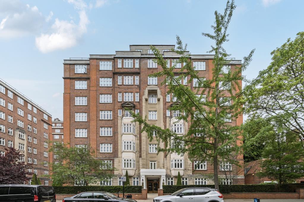 Grove Hall Court, St Johns Wood, NW8 3 bed flat for sale - £1,800,000