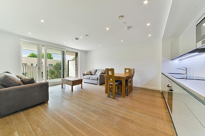 Heygate Street, Elephant & Castle... 2 bed flat to rent - £3,033 pcm (£ ...