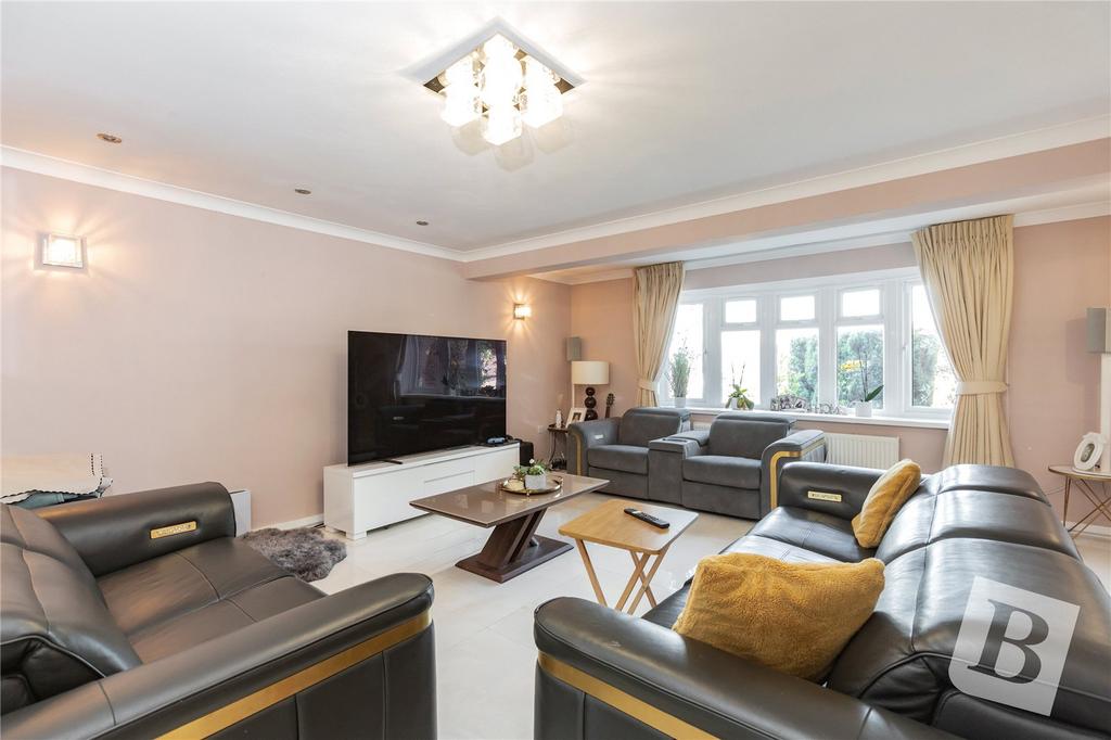 Crays Hill Road, Crays Hill... 6 bed detached house - £875,000