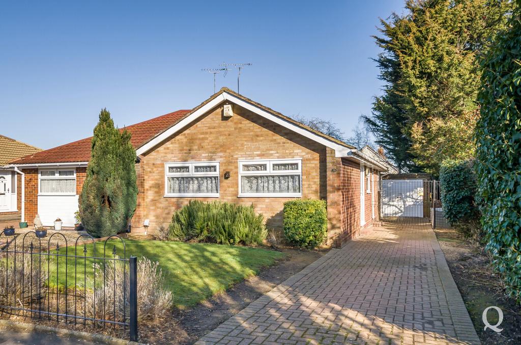 Gerrards Drive, Sittingbourne, Kent... 2 bed bungalow - £300,000