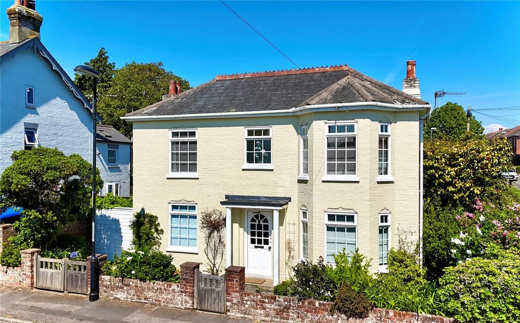 Stanpit, Dorset BH23 4 bed detached house for sale - £535,000