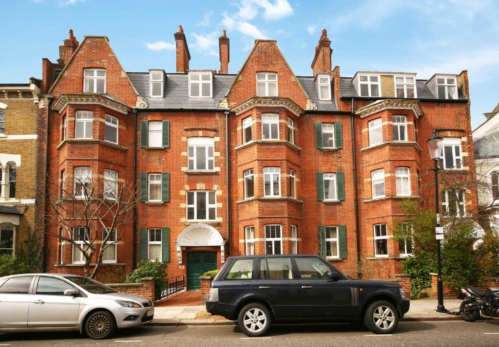 Elgin Crescent, London W11 2 bed flat to rent - £2,747 pcm (£634 pw)