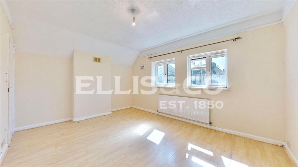 Highmead Crescent, Wembley, HA0 2 bed maisonette to rent - £2,250 pcm ...