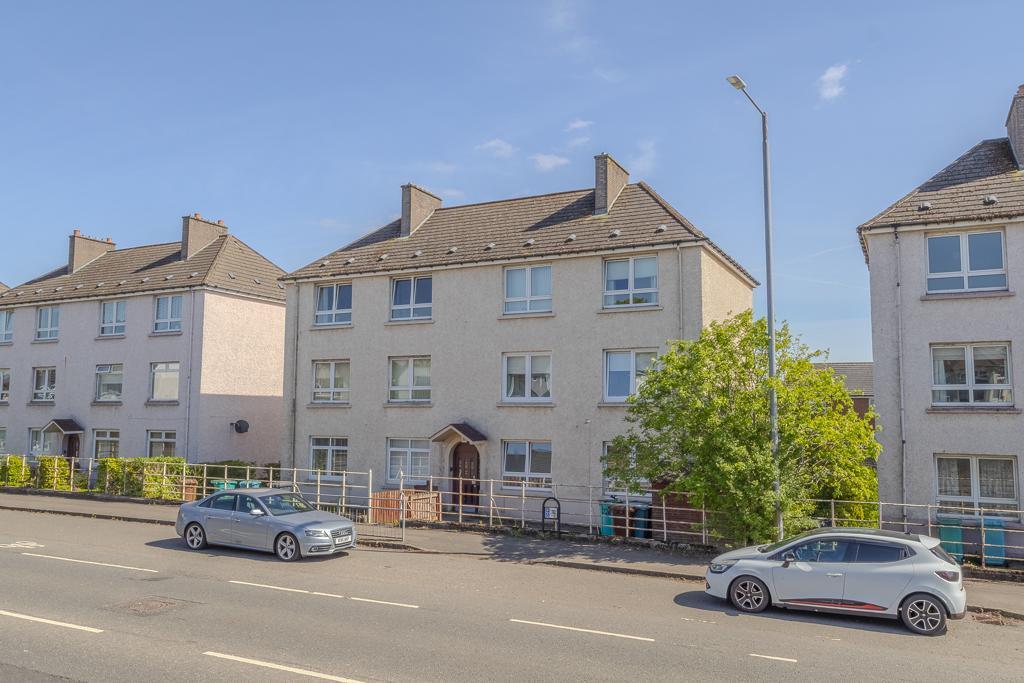 Cumbernauld Road, Stepps, G33 6EL 1 bed flat - £75,000