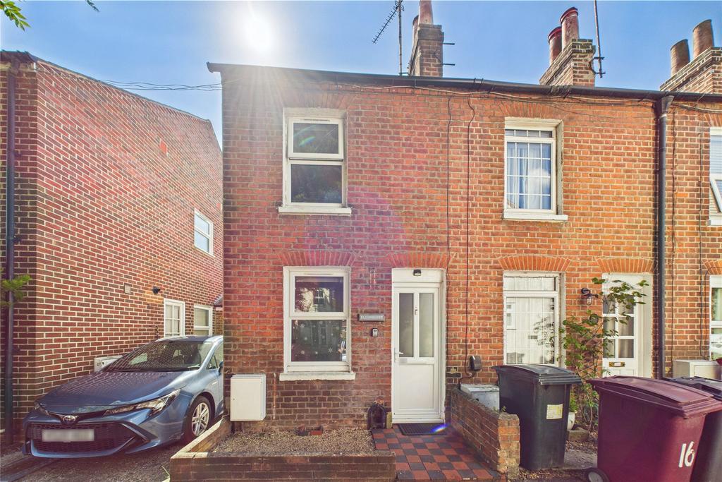 Eldon Place, Reading, Berkshire, RG1 2 bed end of terrace house - £290,000