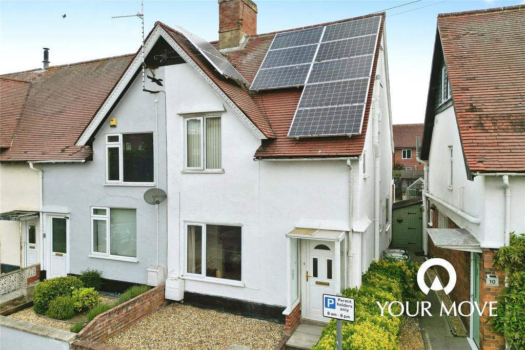 Ravensmere East, Suffolk NR34 4 bed semi-detached house for sale - £240,000