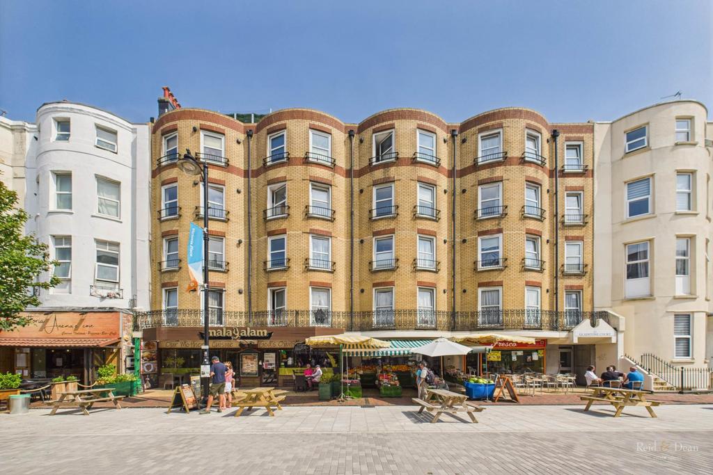 Terminus Road, Eastbourne 2 bed flat - £150,000