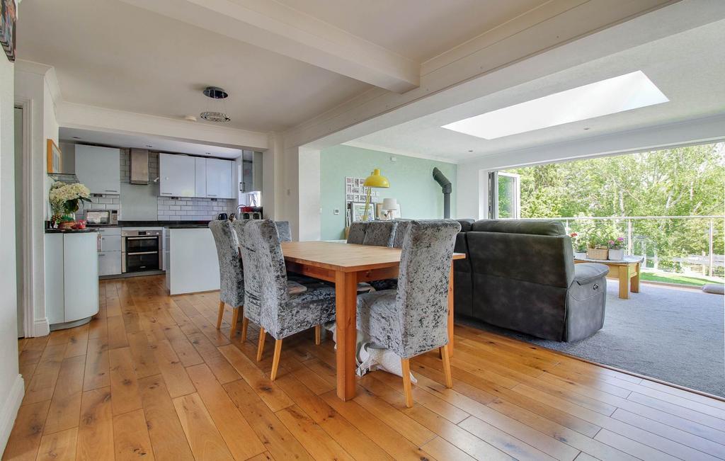 East View Fields, Plumpton Green 6 bed detached house for sale - £749,950