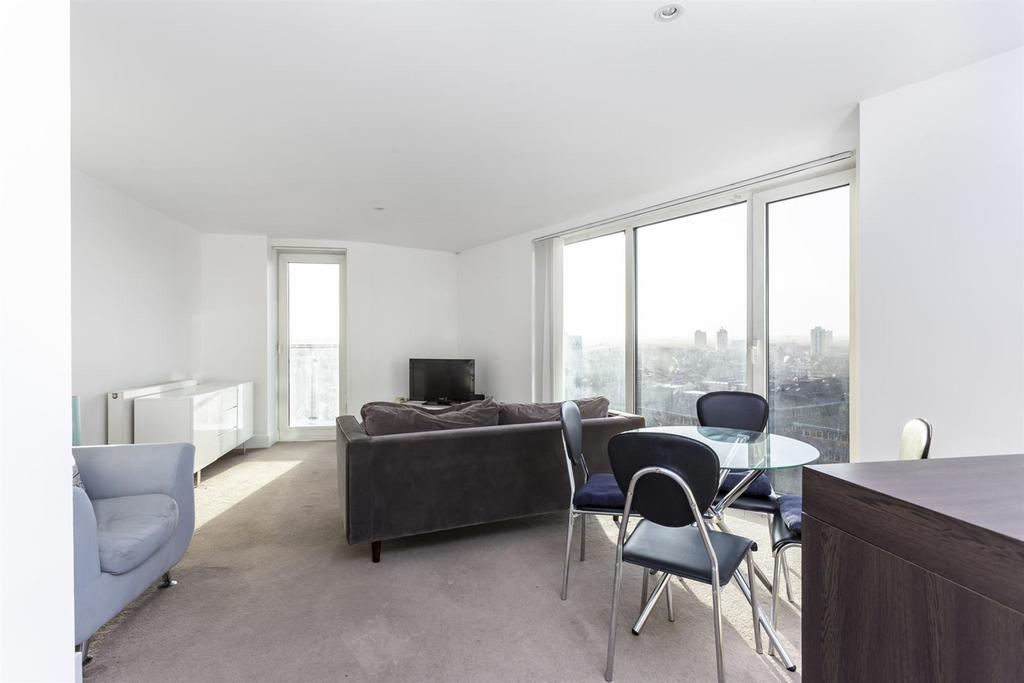 Salamanca Place, Vauxhall, London SE1 2 bed flat to rent - £2,817 pcm ...