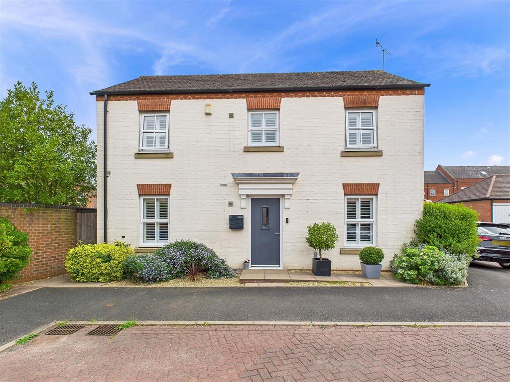 Trunkfield Meadow, Lichfield 3 bed detached house for sale - £425,000