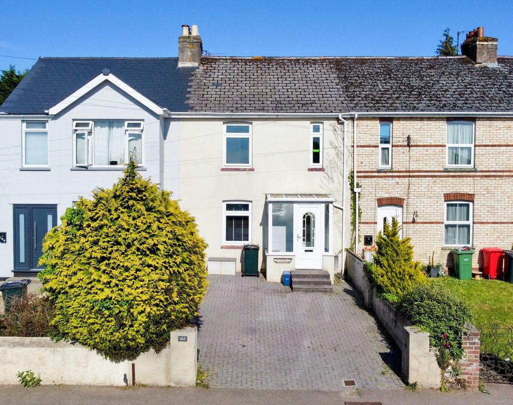 Exeter Road, Newton Abbot TQ12 3 bed terraced house for sale - £299,000