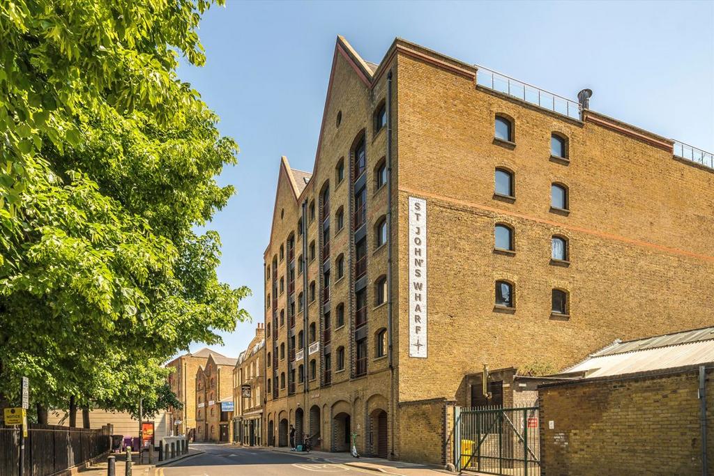 Wapping High Street, London E1W 2 bed flat for sale - £1,400,000