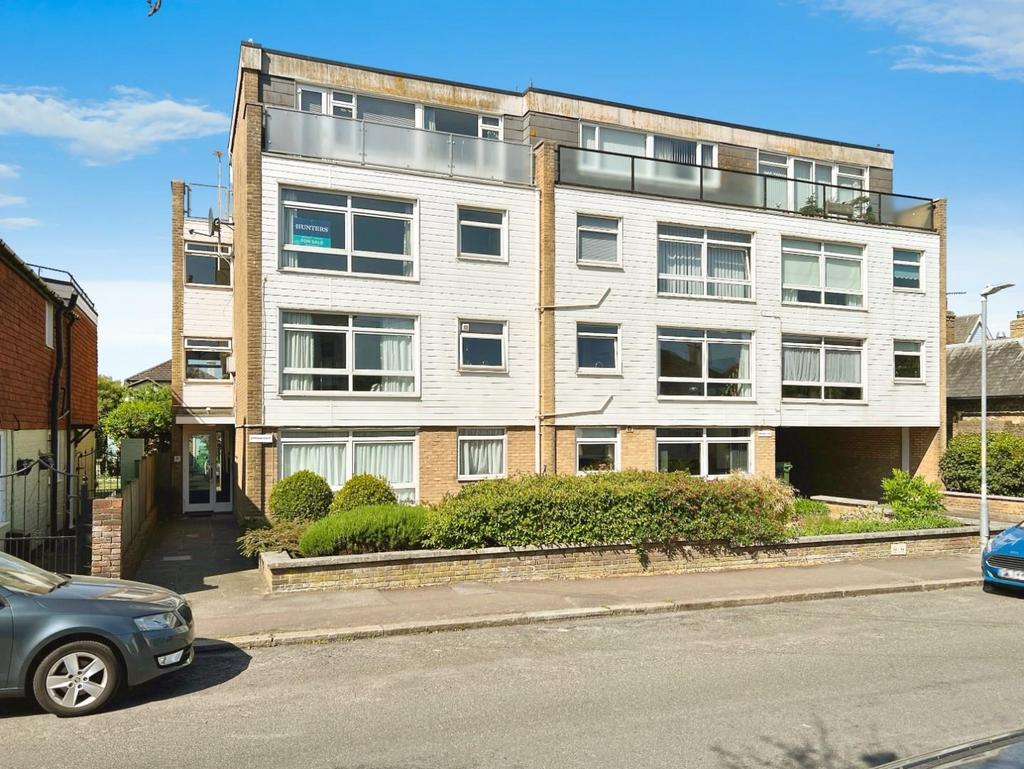 Stade Street, Hythe 2 bed flat for sale - £225,000