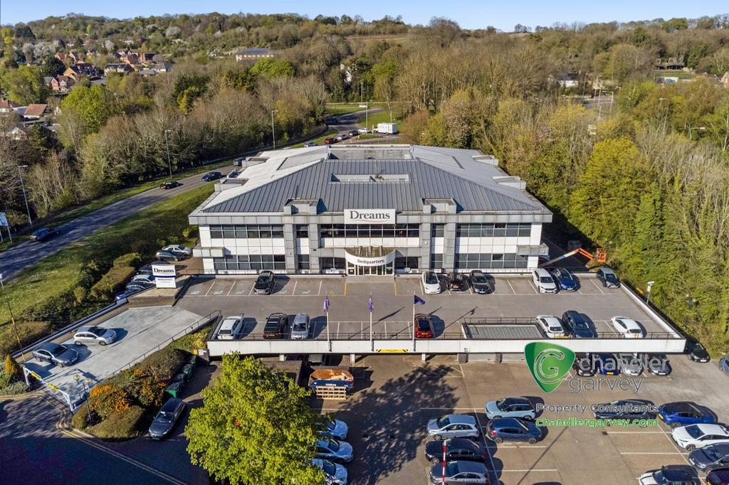 Loudwater, High Wycombe HP10 Office - £7,000,000