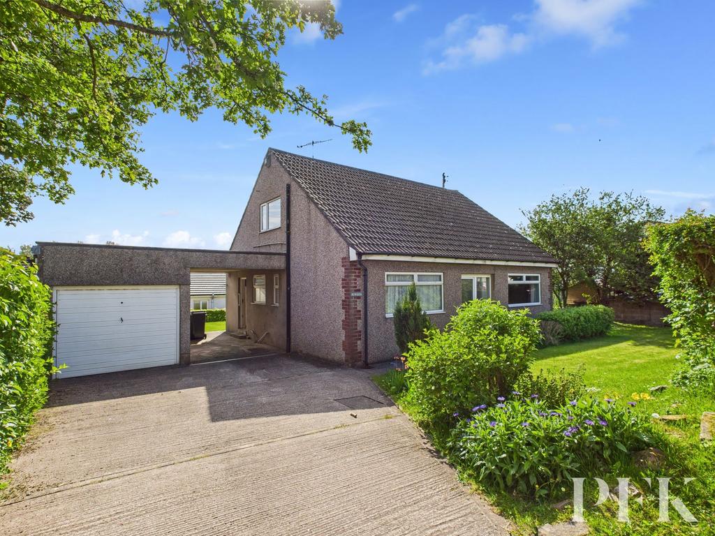 Kirkland, Frizington CA26 4 bed detached bungalow for sale - £275,000