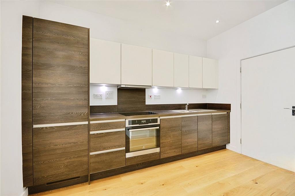 Great West Road, Brentford, TW8 1 bed flat - £1,700 pcm (£392 pw)