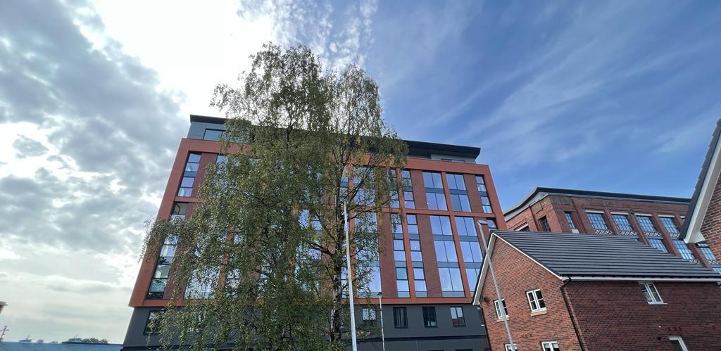 Inverlair Avenue, Glasgow G43 2 bed flat to rent - £1,450 pcm (£335 pw)