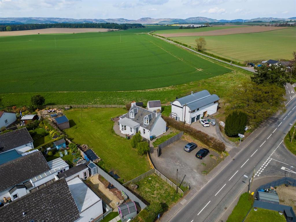 Perth Road, Stanley, Perth 4 bed detached house for sale - £370,000