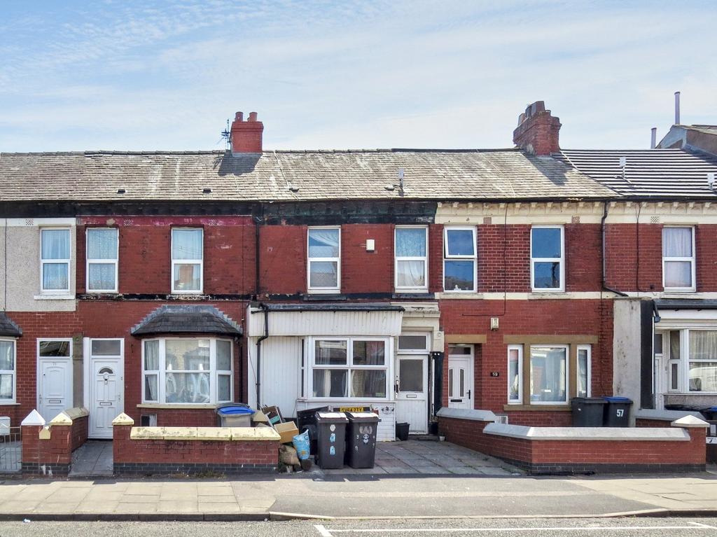 Caunce Street, Blackpool, Lancashire... 2 bed terraced house - £80,000