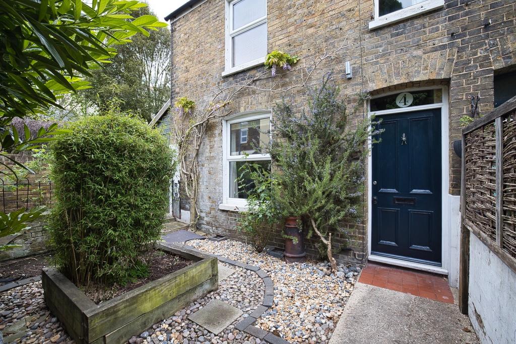 Chapel Place Lane, Ramsgate, CT11 2 bed end of terrace house for sale ...