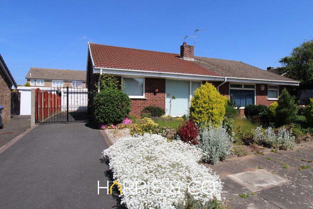 Catforth Avenue, Blackpool, FY4 2 bed semi-detached bungalow for sale ...