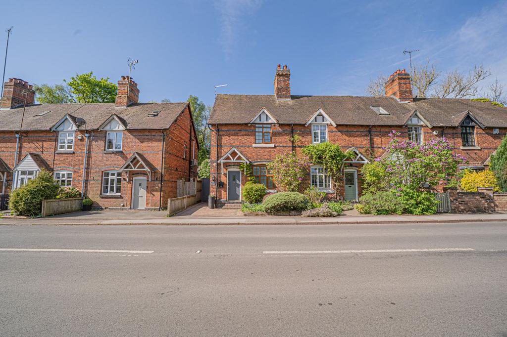 Darley Green Road, Knowle, B93 3 bed end of terrace house - £450,000