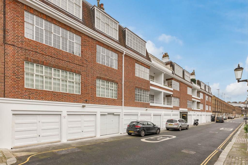 Chesham Street, London SW1X 2 bed flat for sale - £2,800,000