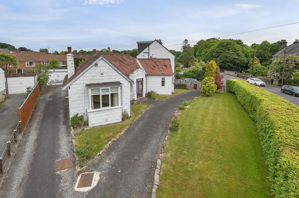 Outwood Lane, Horsforth, LS18 2 bed detached bungalow for sale - £400,000