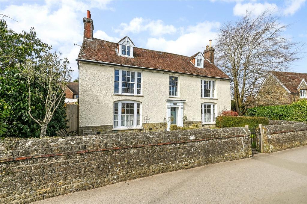 North Street, Midhurst, West Sussex... 2 bed apartment for sale - £425,000