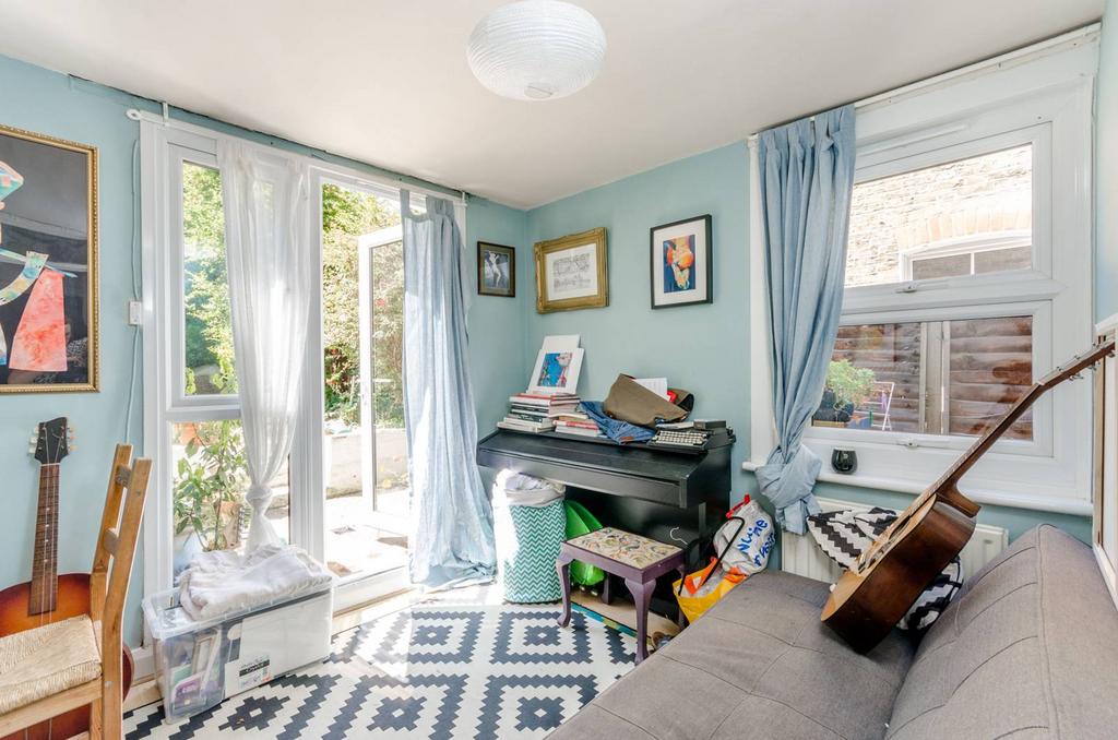 Fawe Park Road, Putney, London, SW15 2 bed flat to rent - £3,675 pcm (£ ...