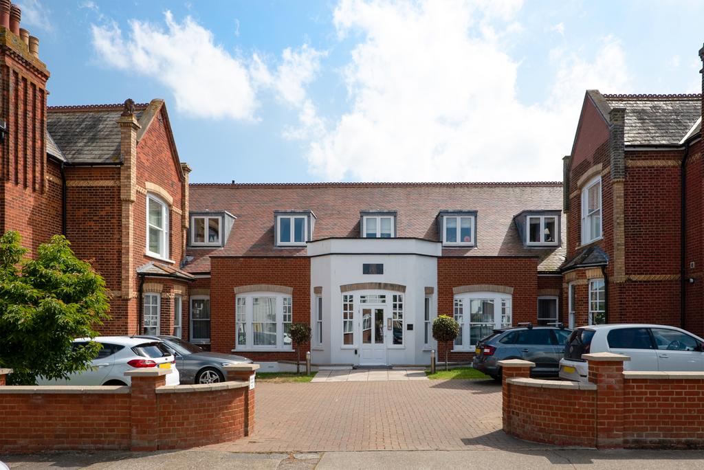 Leander Court, 8 Graystone Road... 2 bed flat for sale - £375,000