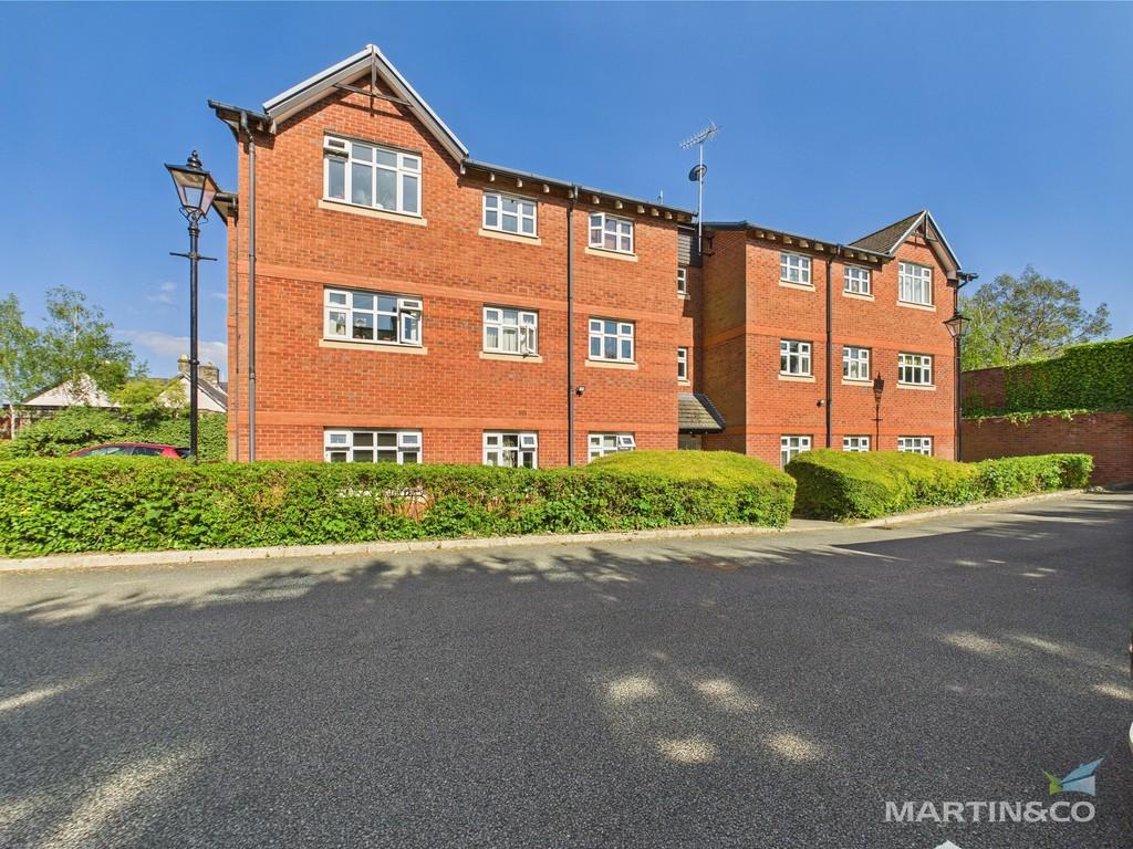 Willow Court, Wirral CH63 2 bed apartment - £130,000