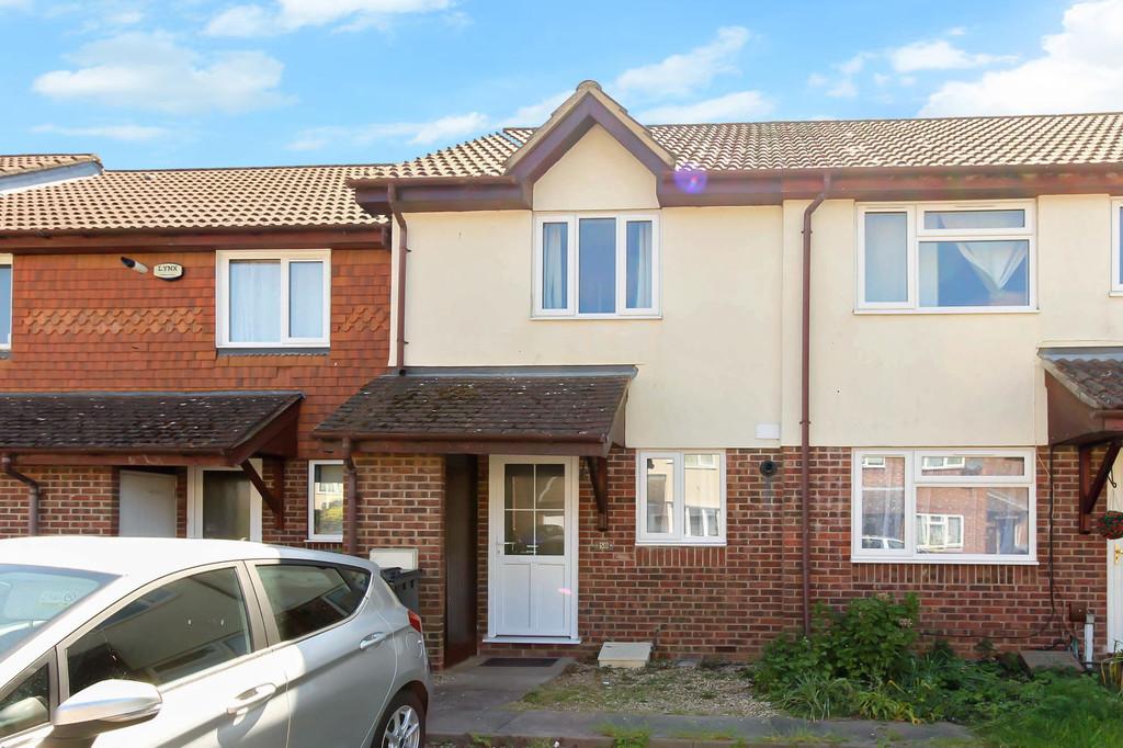 Buckwell Close, Wellingborough NN8 2 bed terraced house to rent - £900 ...