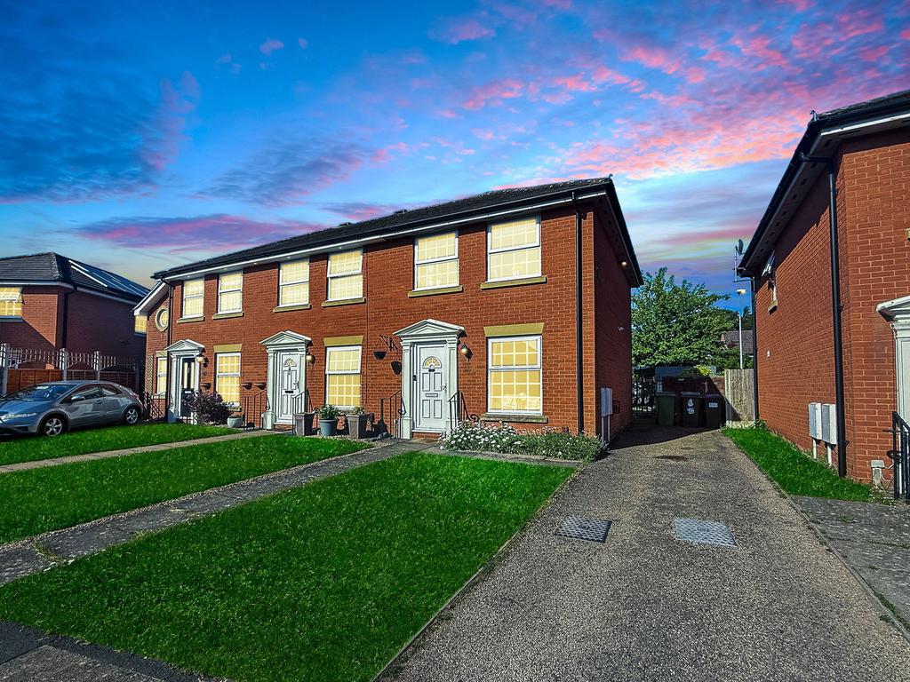 Nightingale Way, Telford TF1 2 bed end of terrace house for sale - £185,000