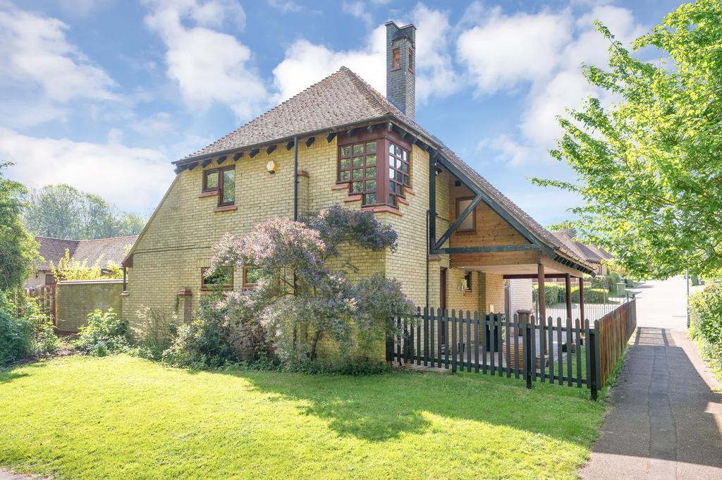 Sunningdale, Orton Waterville... 4 bed detached house for sale - £500,000