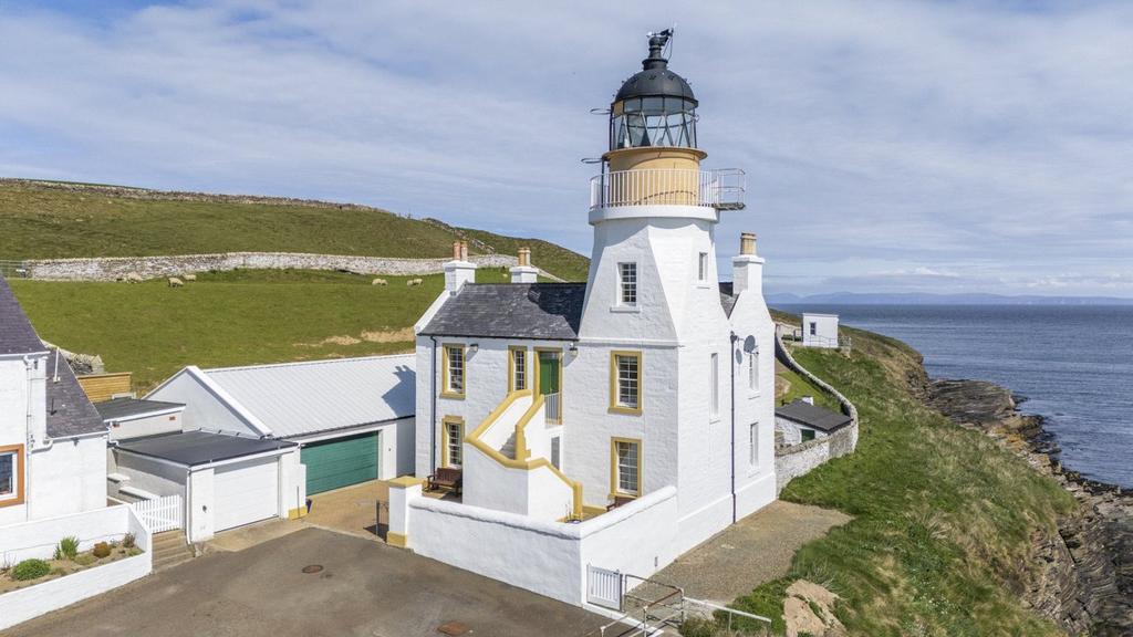 Holborn Head Lighthouse, Scrabster... 3 bed detached house for sale - £ ...