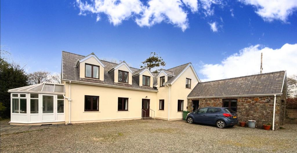 Spittal, Haverfordwest... 3 bed detached house for sale - £525,000