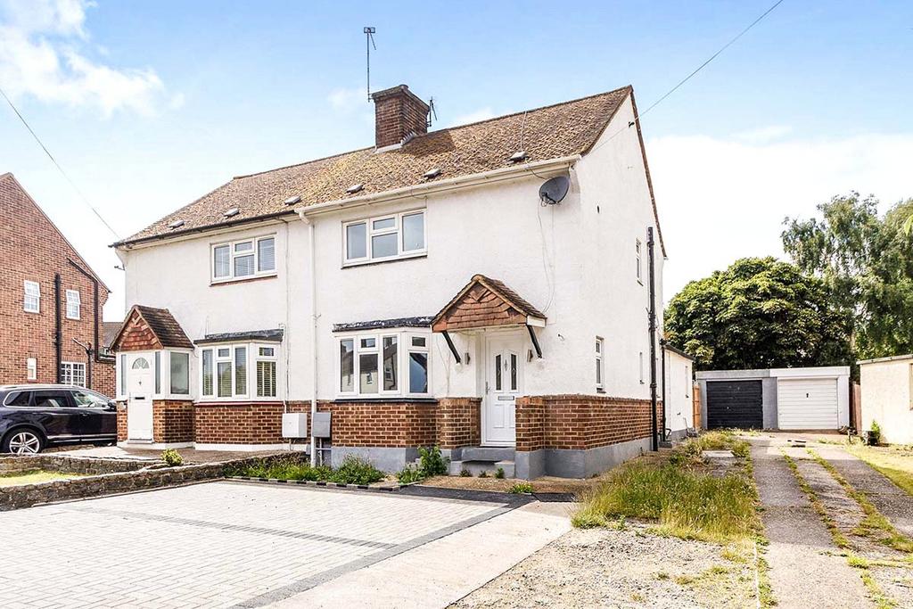 Rowan Road, Kent BR8 3 bed semi-detached house - £1,850 pcm (£427 pw)