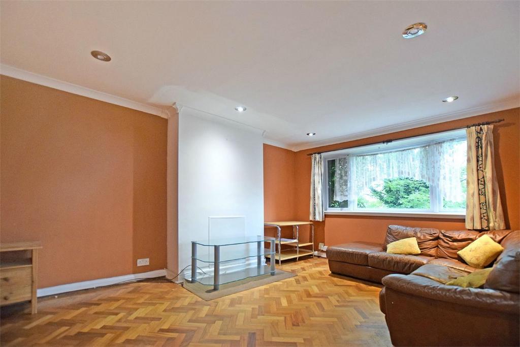 Sudbury Court Road, Harrow 2 bed maisonette to rent - £1,600 pcm (£369 pw)