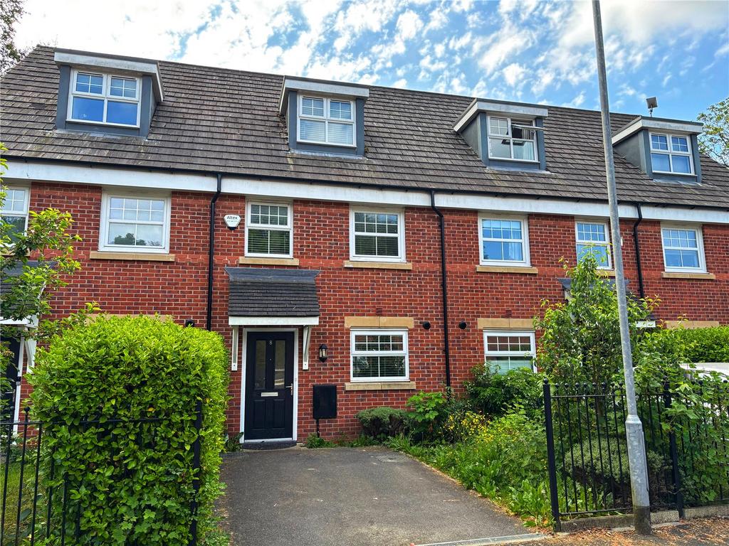 Aspen Road, Blackley, Manchester, M9 3 bed terraced house - £285,000