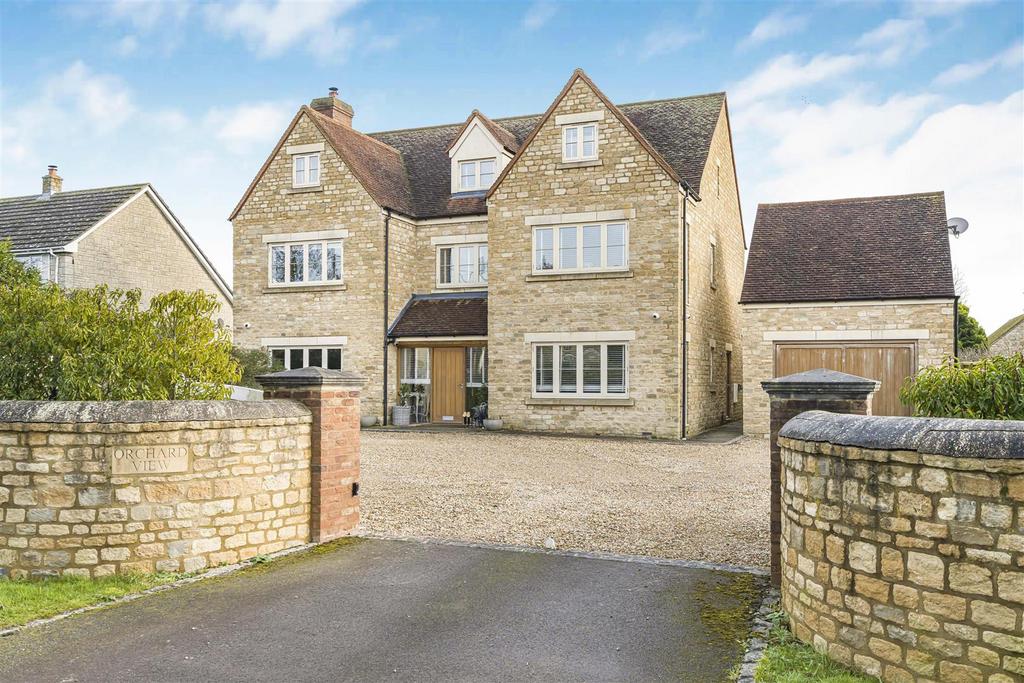 Station Road, Launton 5 bed detached house - £4,500 pcm (£1,038 pw)