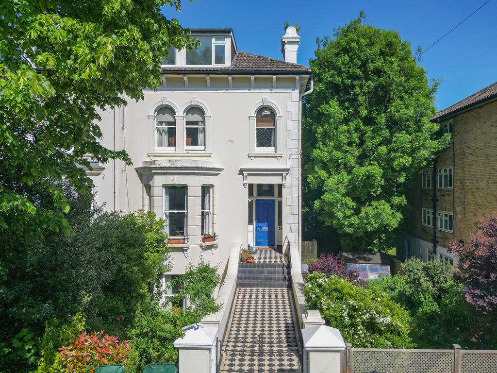 Clermont Terrace, Brighton, BN1 6 bed semi-detached house for sale - £ ...
