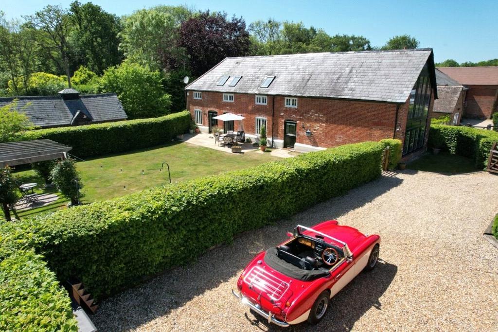 Kennel Farm, Dummer, RG23 4 bed detached house for sale - £940,000