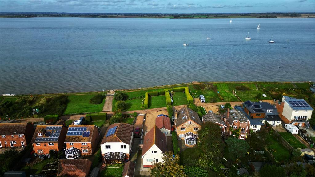 Sea View Promenade, St. Lawrence CM0 3 bed detached house for sale - £ ...