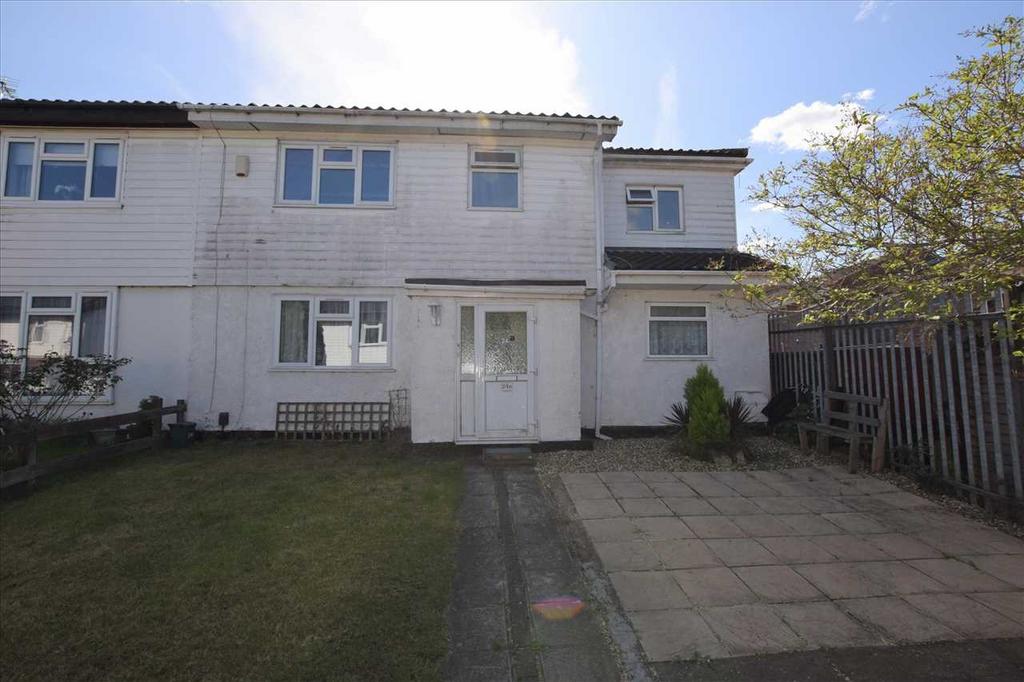 Newnham Close, Northolt 3 bed apartment - £2,000 pcm (£462 pw)