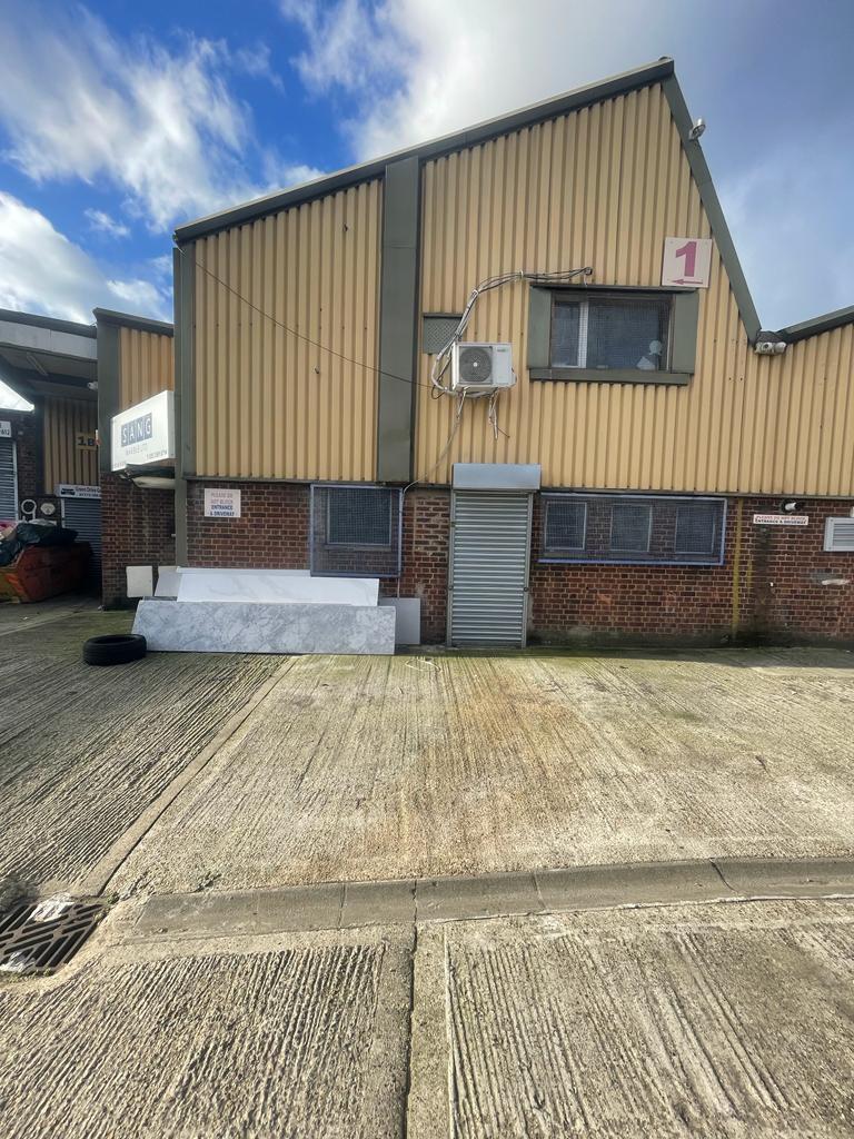 Hartington Road, Southall, Greater... Industrial unit to rent - £4,200 ...