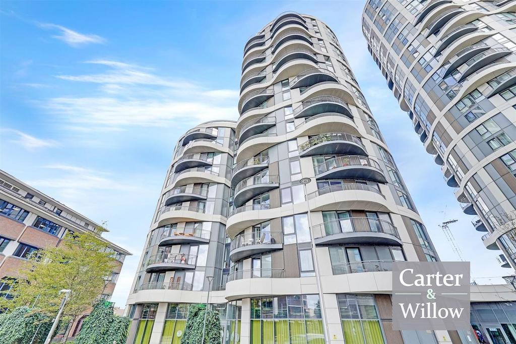 Oculus House, 16-48 Cambridge Road... 2 bed apartment - £345,000