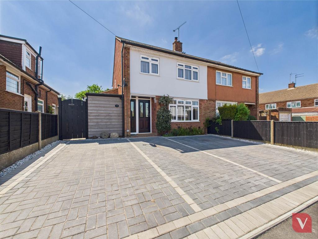 Blows Road,Dunstable, Dunstable LU5 3 bed semi-detached house for sale ...