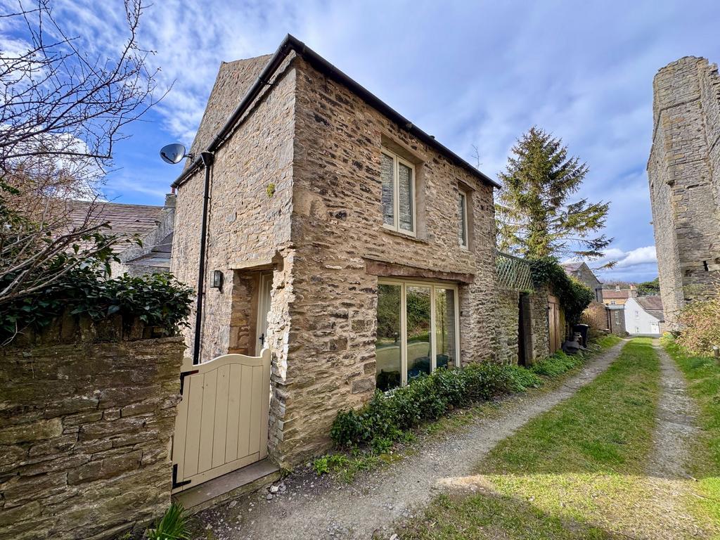The Coach House, West End, Middleham... 1 bed cottage for sale - £175,000