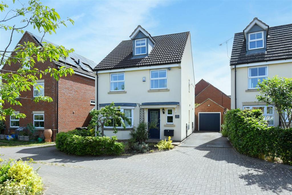 Millards Close, Hilperton Marsh... 4 bed detached house for sale - £340,000